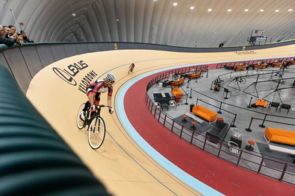 √ Apa Itu Velodrome: Fasilitas Penting untuk Balap Sepeda