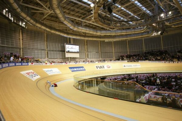 √ Apa Itu Velodrome: Fasilitas Penting untuk Balap Sepeda